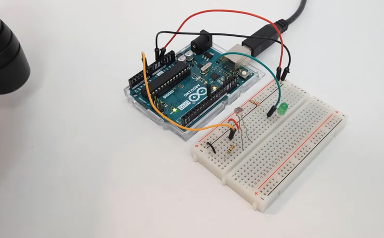 How to Use a Photoresistor With an Arduino? - Technetron Electronics